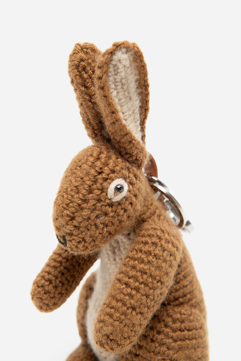 RABBIT CROCHET KEYRING – ANDRESGALLARDO